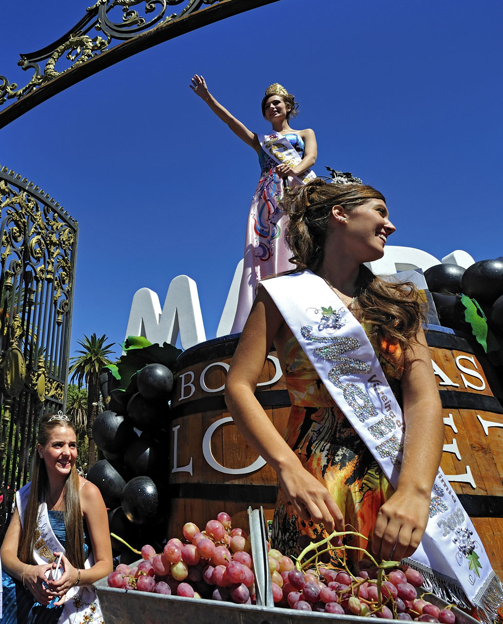 Flight Deals to the National Grape Harvest Festival Start Here